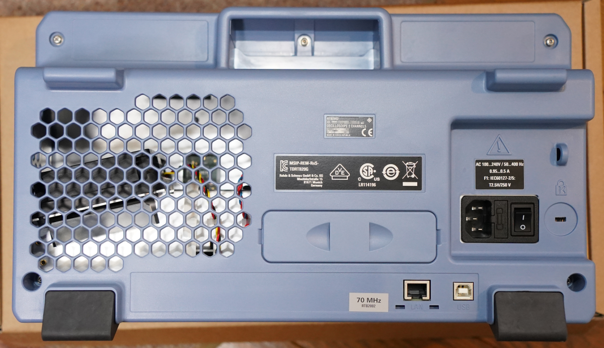 ローデ・シュワルツのオシロスコープRTB2002を買った – 電機屋の毎日