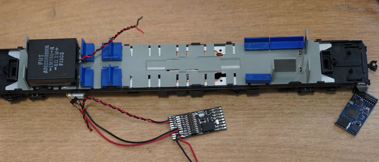 Tomix HO キハ40 HO-438をSmileSoundでDCC化 – 電機屋の毎日